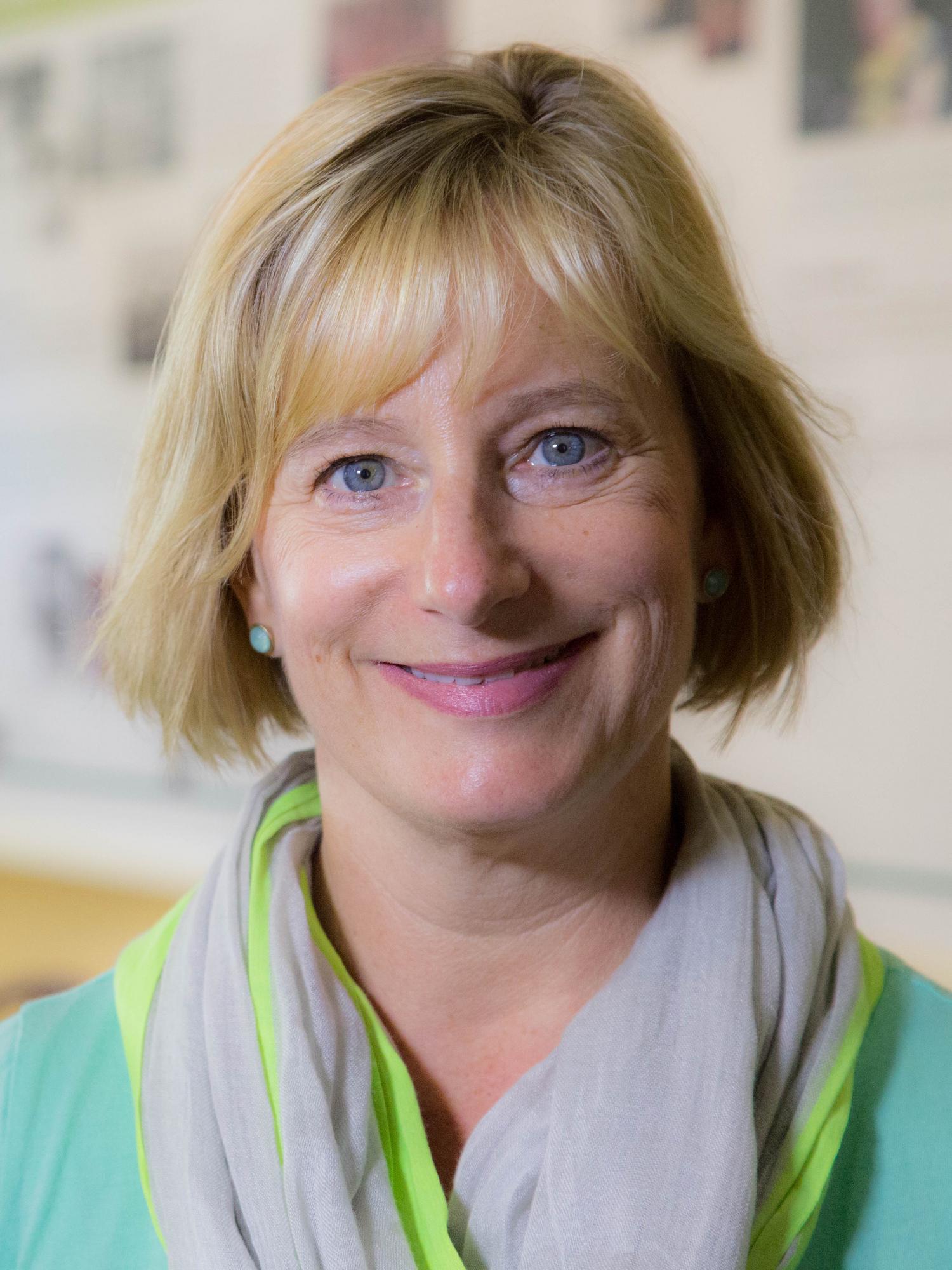 Christine Andersen's Instagram, Twitter & Facebook on IDCrawl