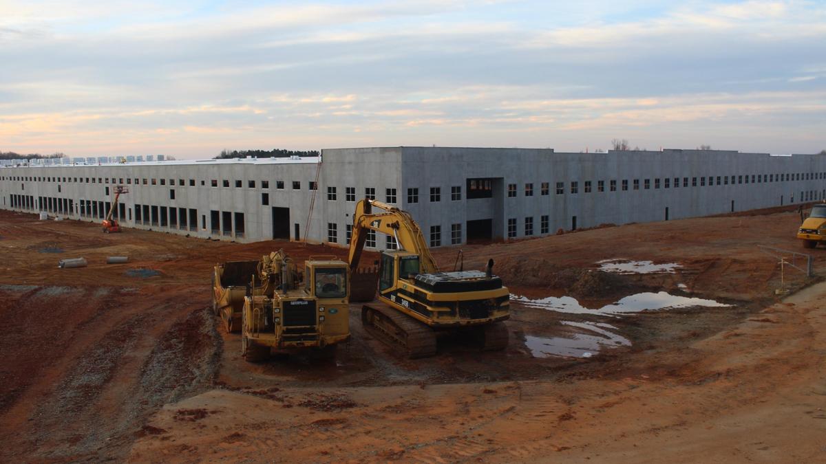 Alamance Foods nearly complete $16 million distribution facility in Burlington - Triad Business ...