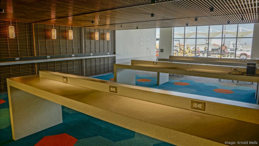 Airport South Terminal 2 0315