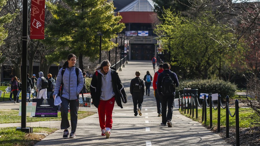 New UofL program gives students hands-on startup experience ...