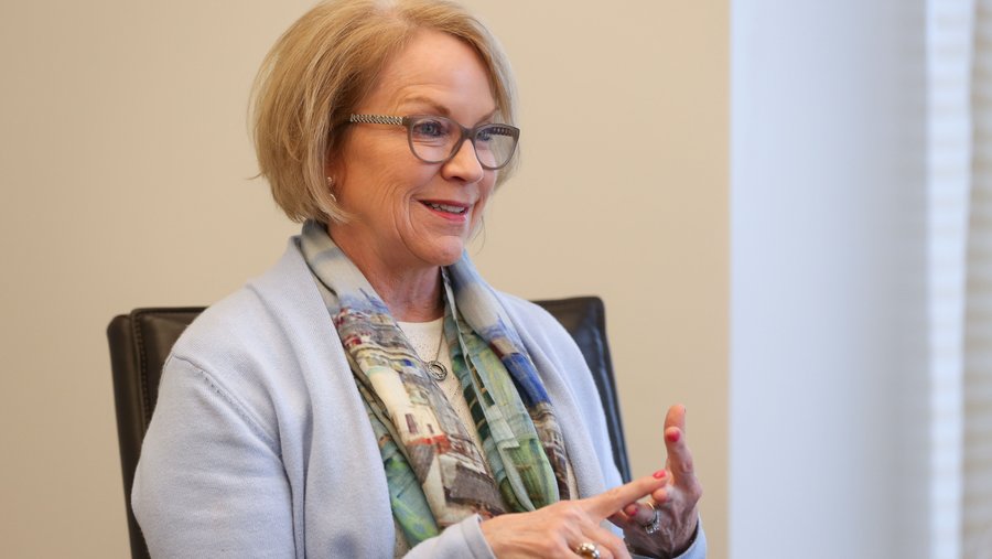 Why Bank of America’s Cathy Bessant is a strong candidate for Wells ...