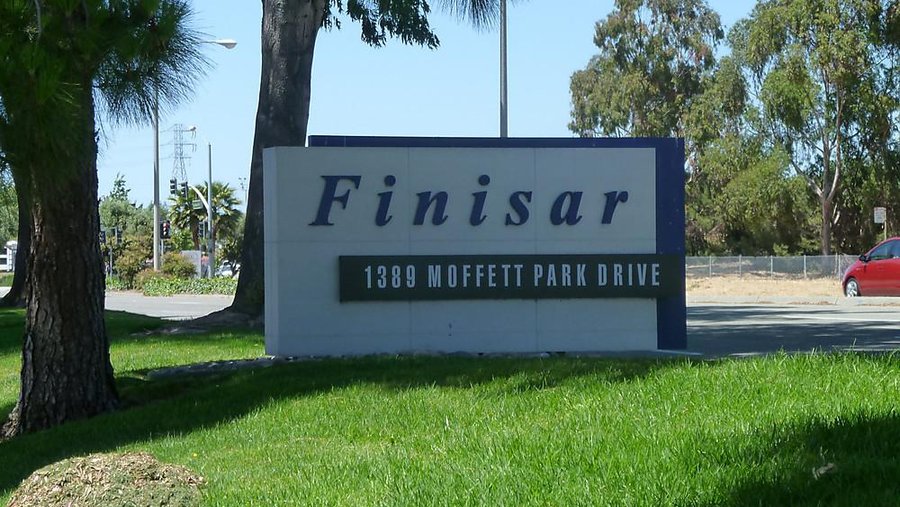 Finisar stock plunges 21% after disappointing earnings, guidance ...