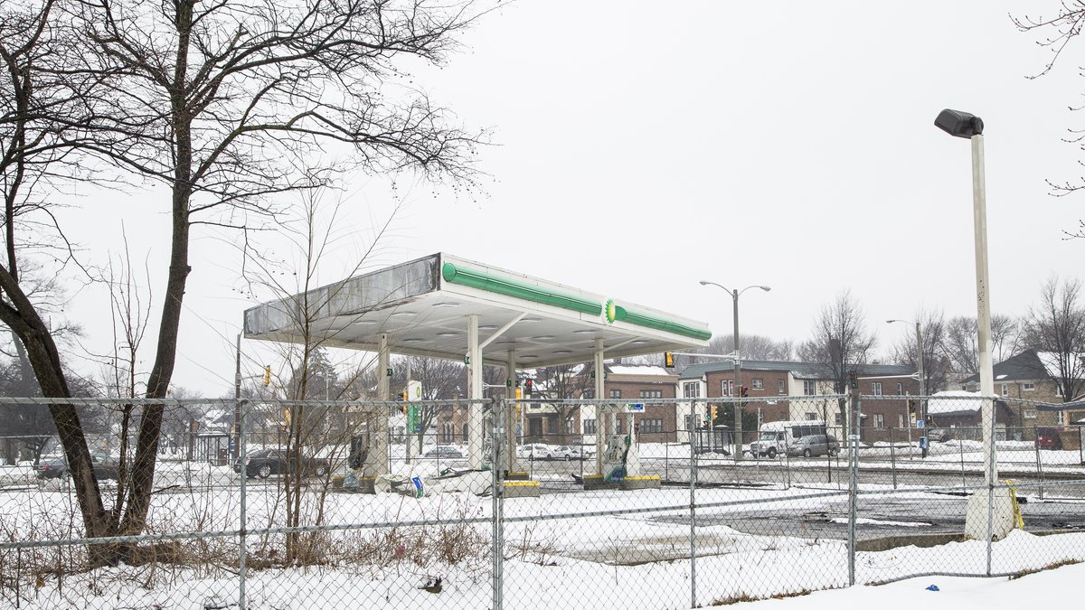 Picking up the pieces: Sherman Park continues rehab - Milwaukee ...