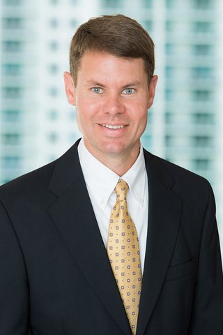 JLL finds talent at Banyan Street Capital for its newest broker in ...