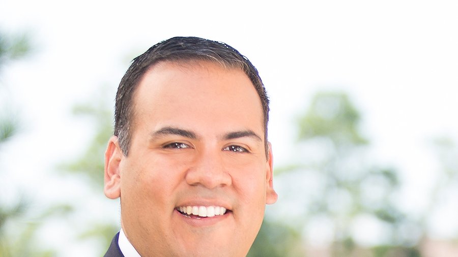 Argueta, David Headshot