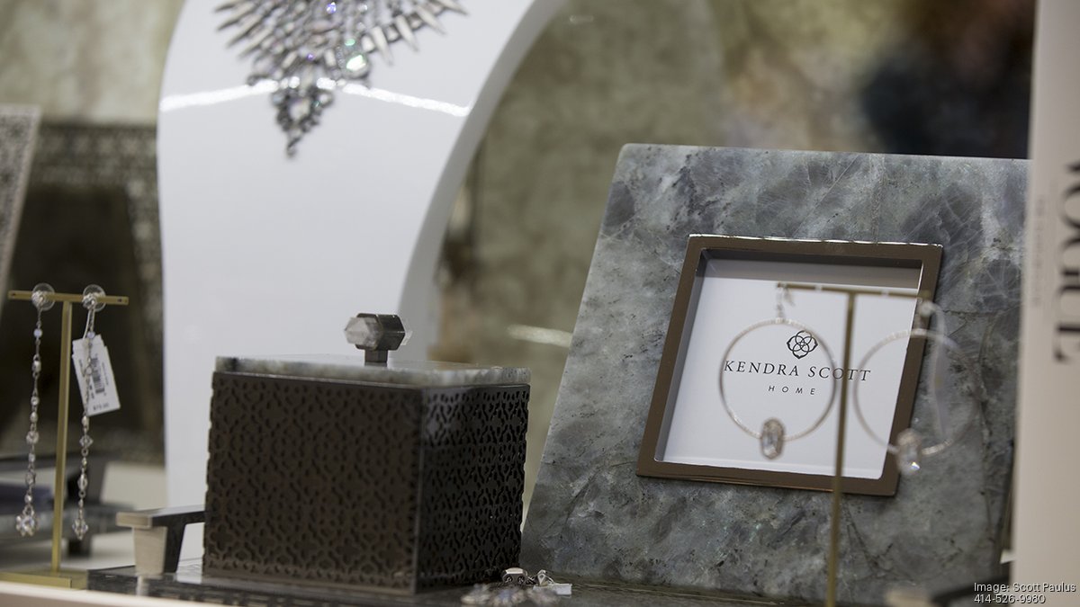 Kendra Scott opens store at Austin airport - Austin Business Journal