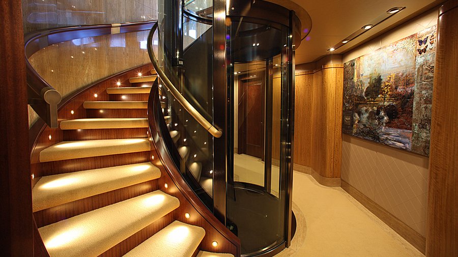 Developer Larry Silverstein docks 180-foot yacht at Baltimore's Inner ...