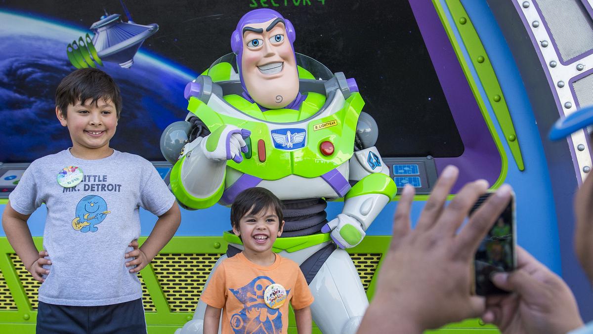 Disney facial projections tech could change the in-park experience ...