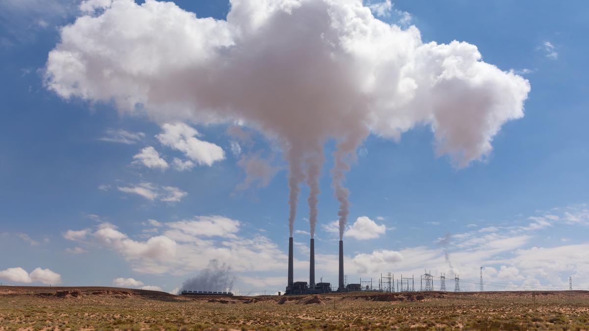 Navajo power plant could stay open through 2019 - Phoenix Business Journal