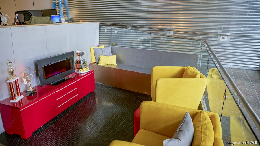 Perry Brooks Building 2017 5706