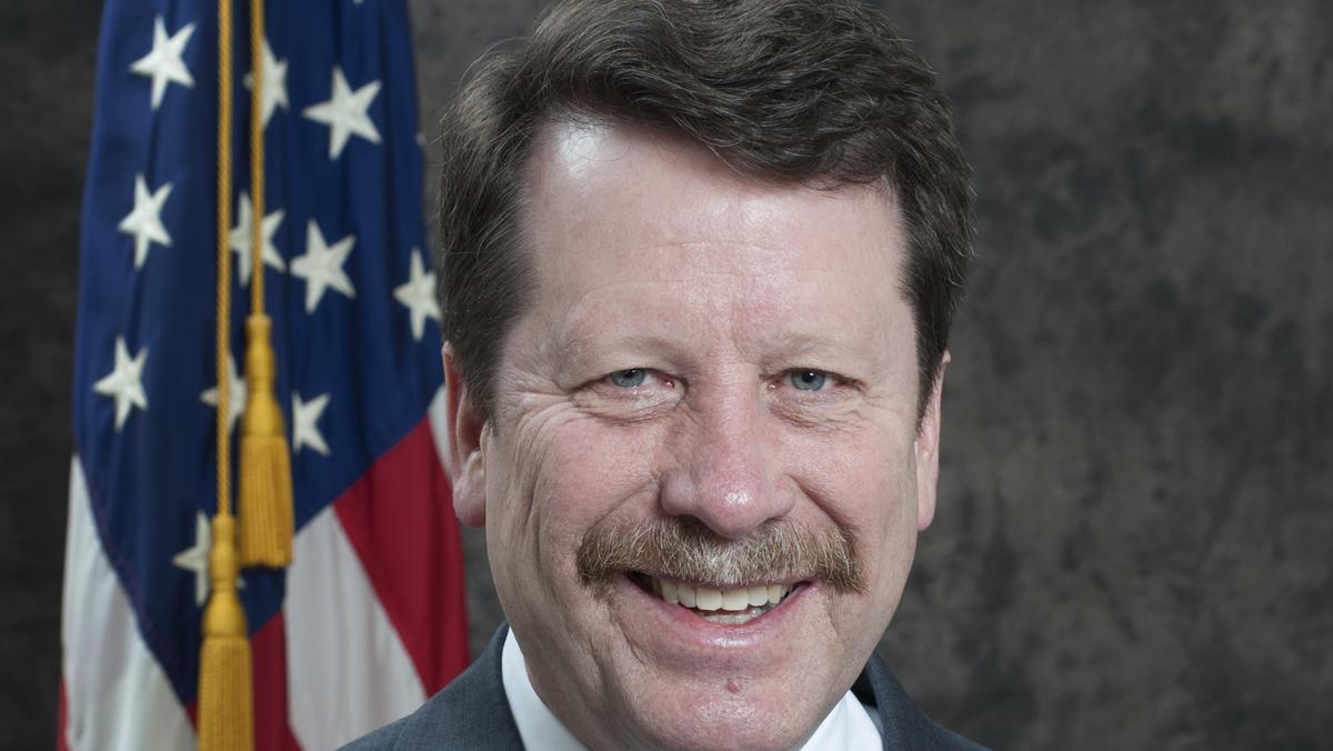 How former FDA boss Robert Califf plans to help a Google-backed company ...