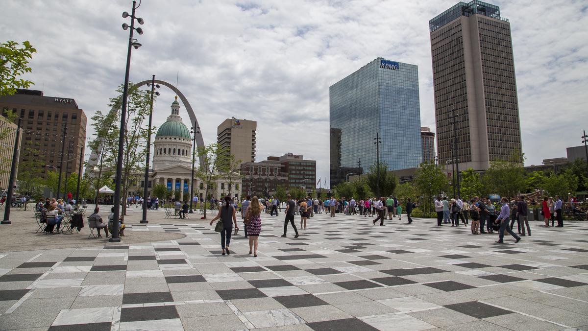 Kiener Plaza reopens following $23.7 million renovation - St. Louis ...