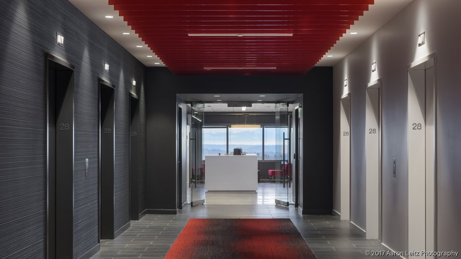 Cool Spaces: JLL's new downtown Seattle office offers dramatic views ...
