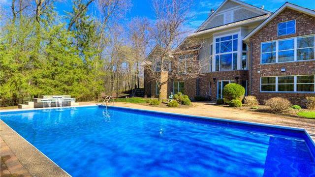 Dream Homes: Orono estate with luxury outdoor pool on the market for $1 ...
