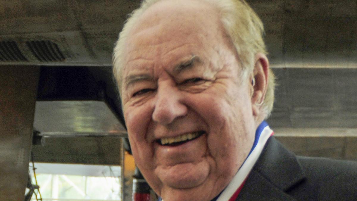 Propeller Airports and Clay Lacy help United launch flights to Denver ...