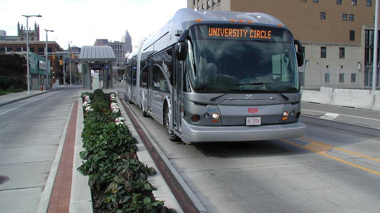 Milwaukee County backtracks on dedicated lanes for half of BRT route ...