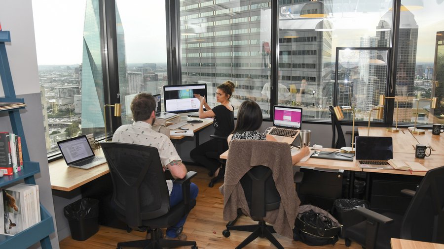 An inside look at WeWork's 1,600-seat regional hub in downtown Dallas ...