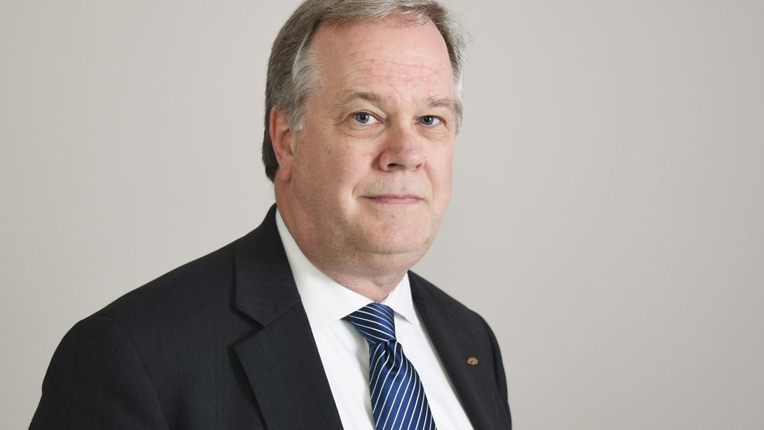 Financial giant opens new office in Dallas, recruits rival bankers in ...