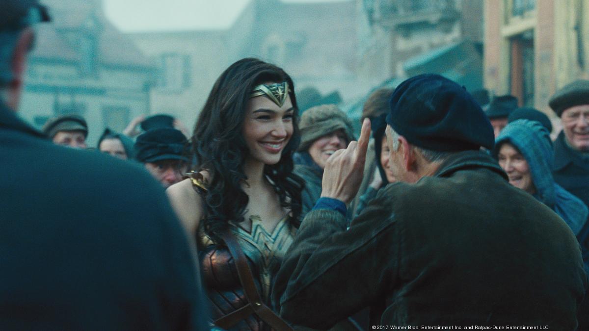 ‘Wonder Woman’ wraps up ‘The Mummy’ at the weekend box office - L.A ...