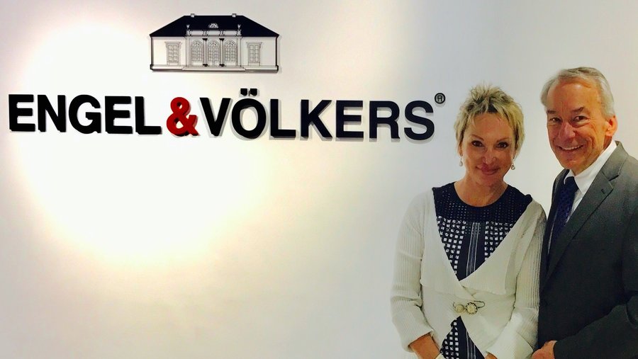 Former Boeing CEO Phil Condit and his wife Geda invest in Jim and ...