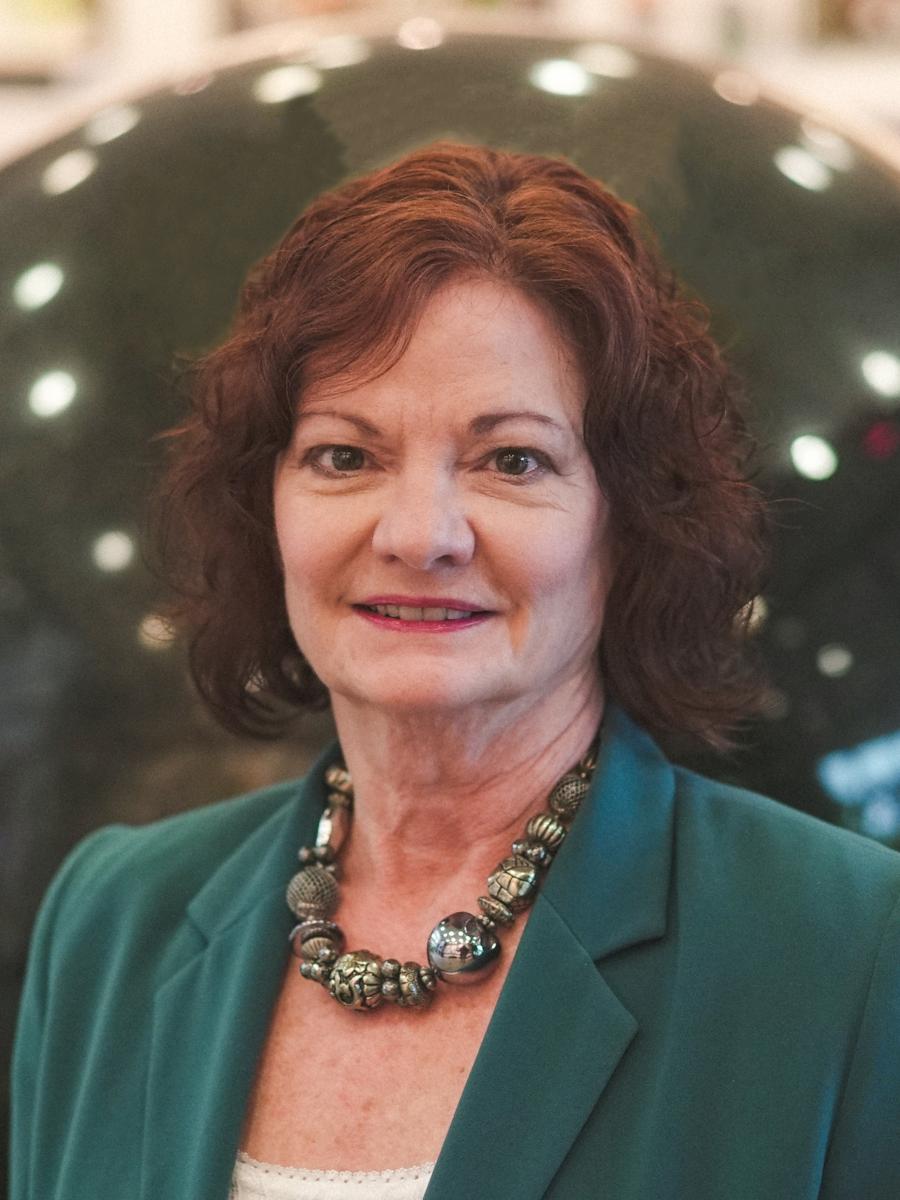 Lynn Brown's Instagram, Twitter & Facebook on IDCrawl