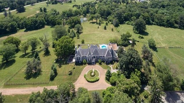 Former Rams quarterback Marc Bulger sells Huntleigh home for $3.43 ...