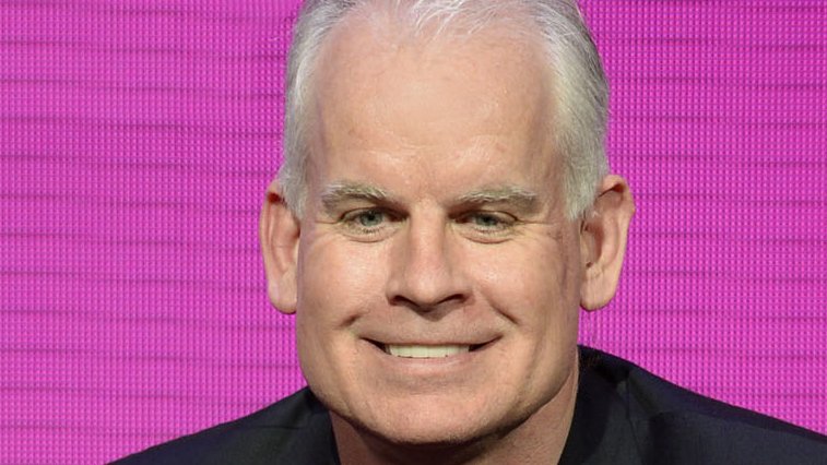 T-Mobile signs $3.5 billion deal with Ericsson to build out a 5G ...