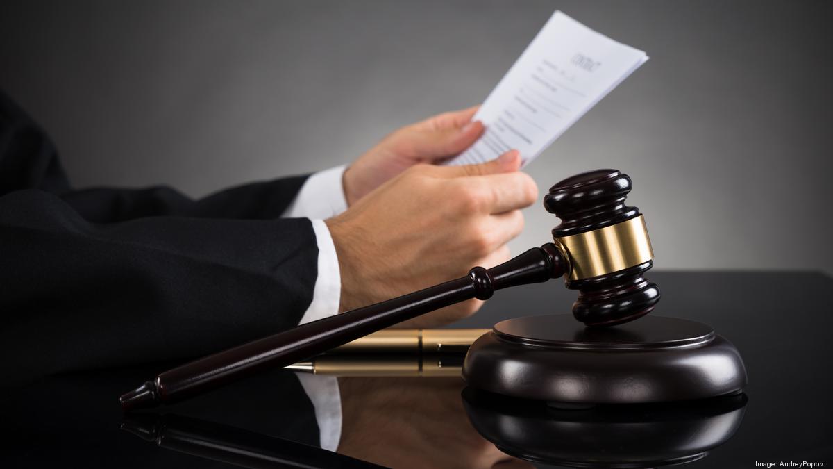 Hon. Dale Tillery: The Dallas judge always free for a lunch hearing ...