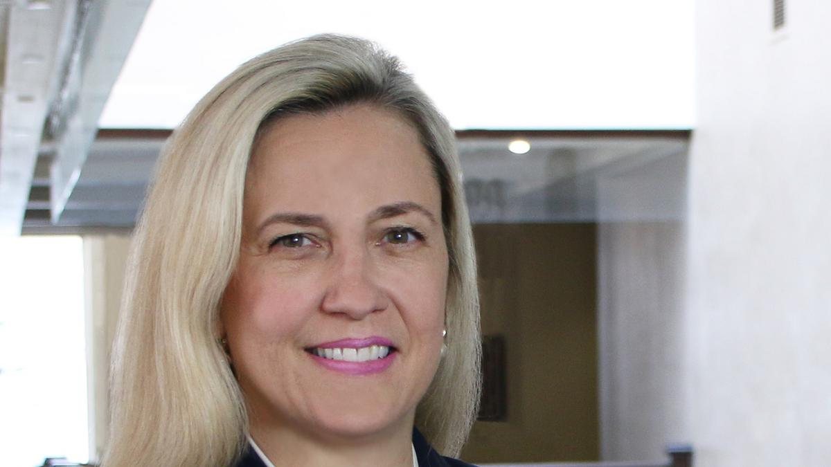 Sielaff joins Dental Associates as director of instructional ...