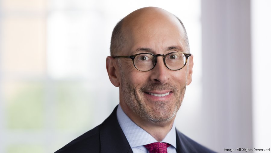 FDIC cuts by 50% capital requirements for Silicon Valley Bank venture ...