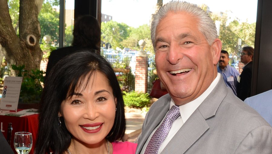 Rainforest cafe founder Steve Schussler loses legal fight over Lake ...