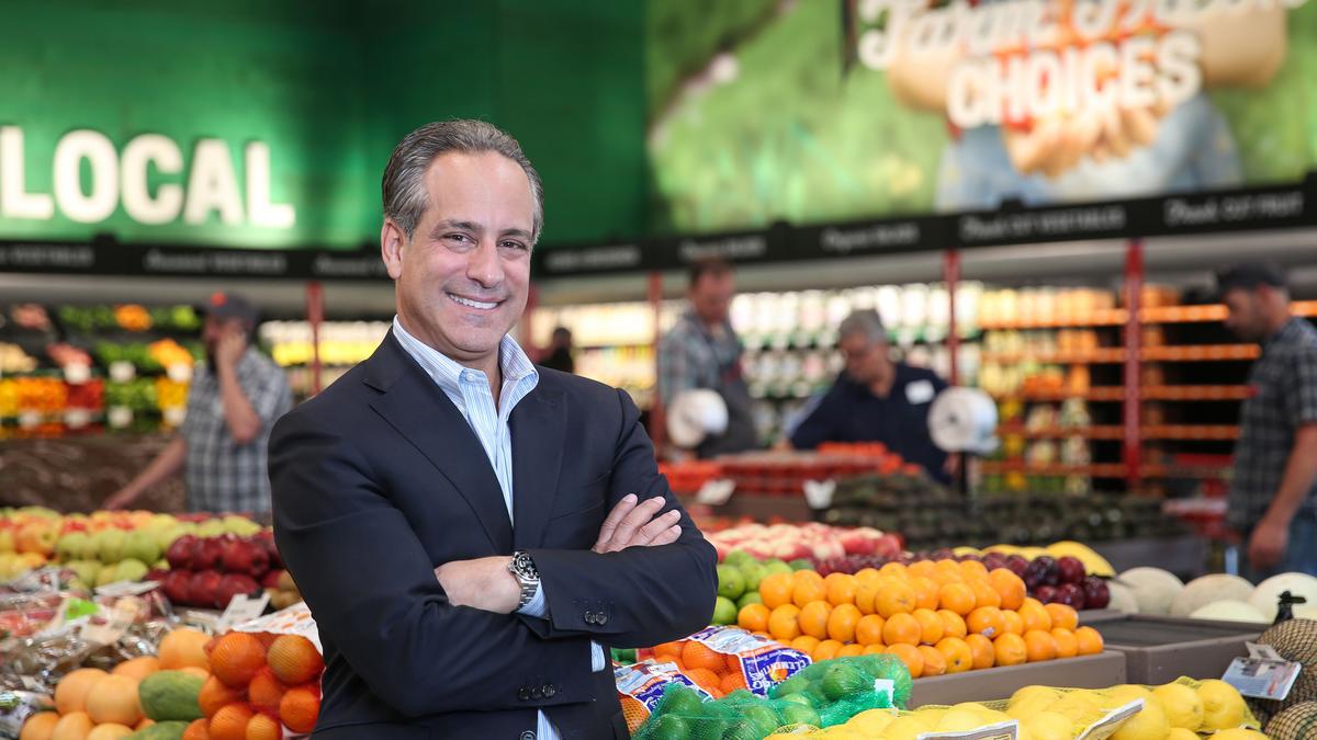 Earth Fare unveils new store prototype in Concord - Charlotte Business ...