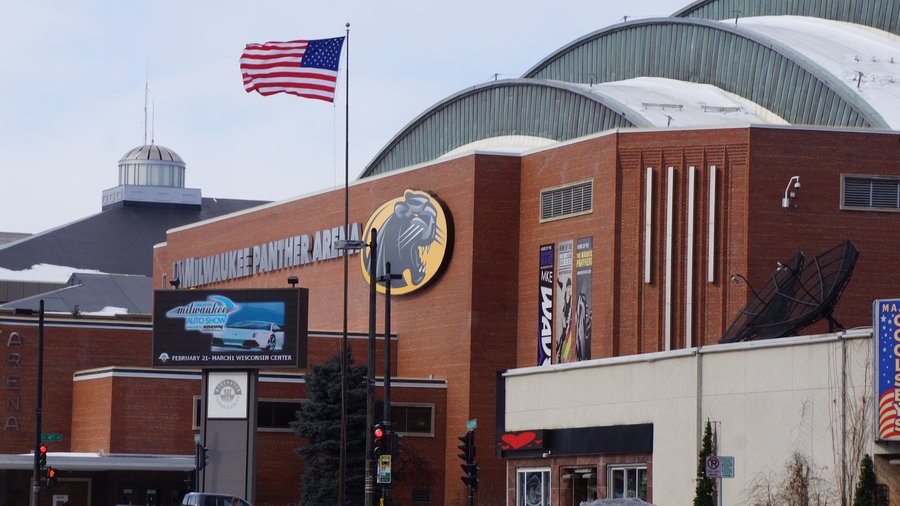 Panther Arena, Miller High Life Theatre, Wisconsin Center go smoke-free ...