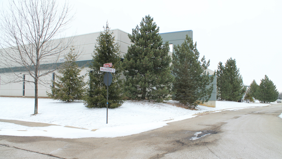 Cincinnati investors buy former National Composites Center for $1.4 ...