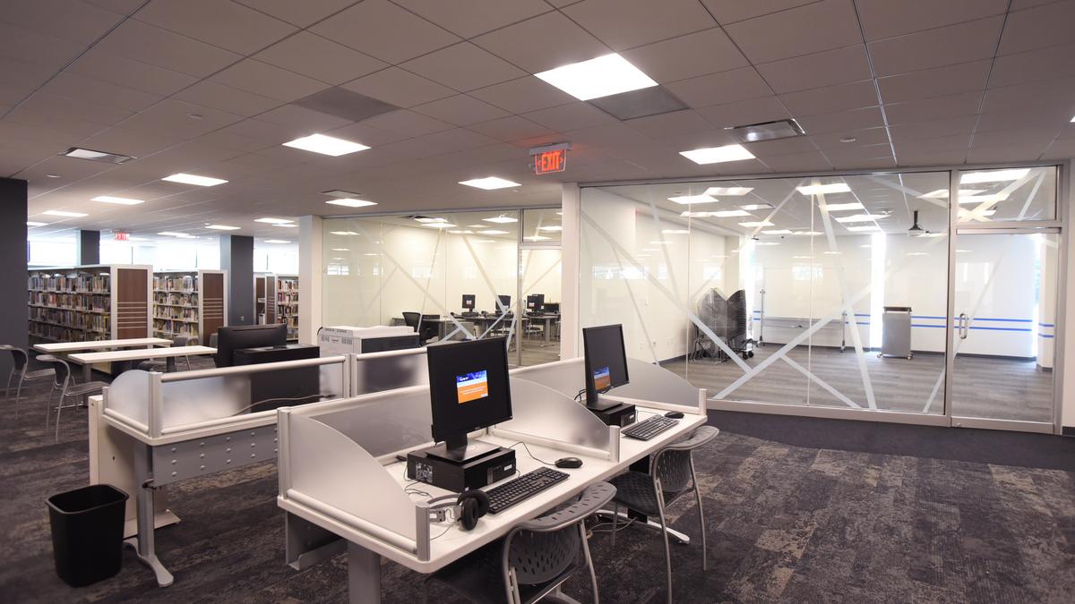 St. Louis County Library returns to curbside service amid Covid-19 ...