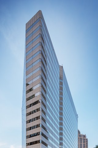 Financial services firm signs lease at 101 North Tryon - Charlotte ...