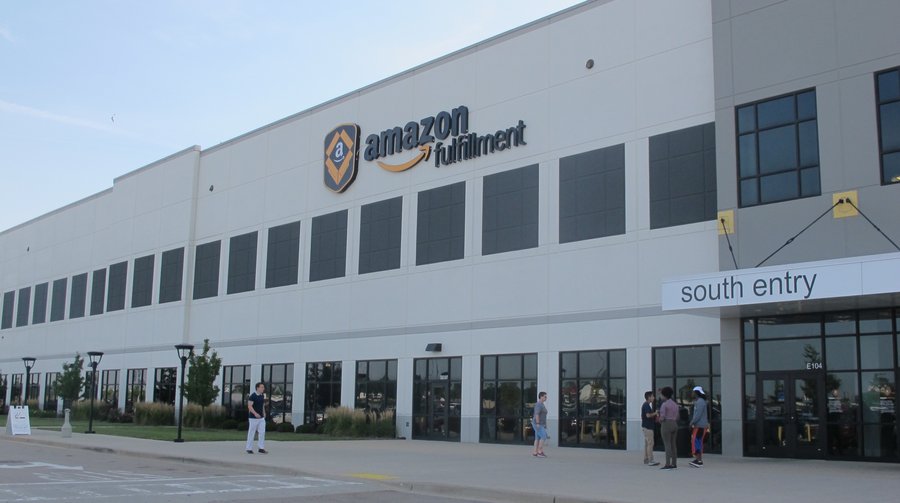 Amazon hiring more than 3,000 in Wisconsin averaging over $17 an hour ...
