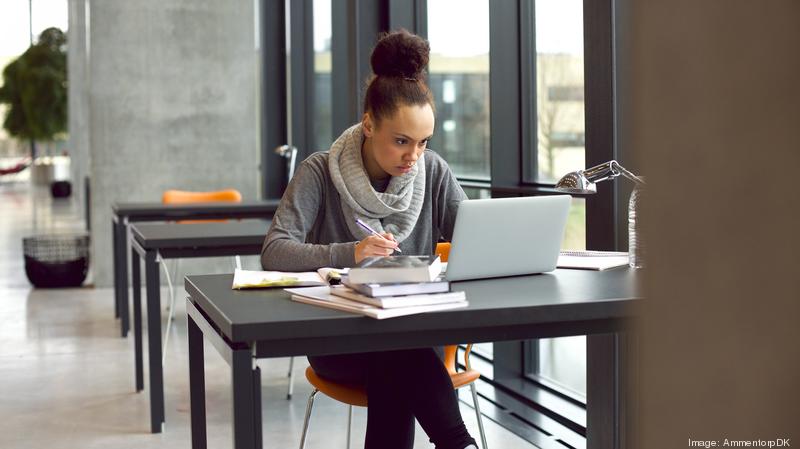 How women choose college majors - Bizwomen