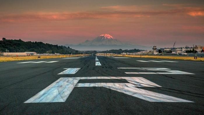 Boeing Field runways renumbered for shift in magnetic poles – and ...