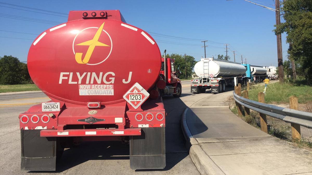 Six-hour wait for tanker trucks at fuel storage terminals - San Antonio ...