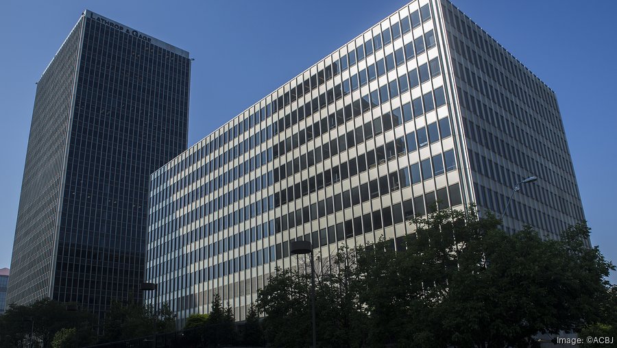 Crown Center's 2323 Grand is under contract to Stanton Road Capital ...