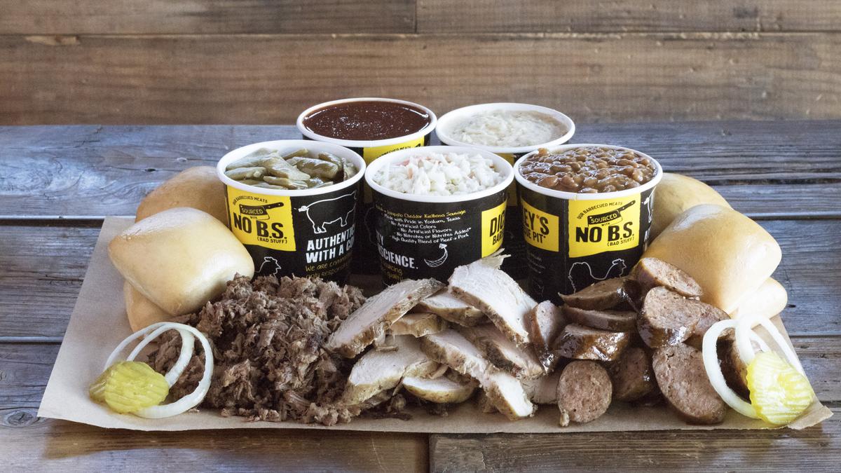Dickey's Barbecue Pit franchisees David Montoya and Soleille Lopez to ...