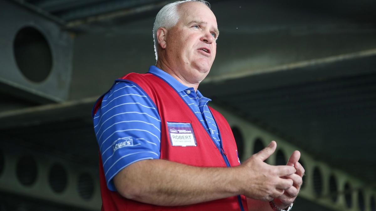 Lowe's CEO Robert Niblock to retire as activist members join ...