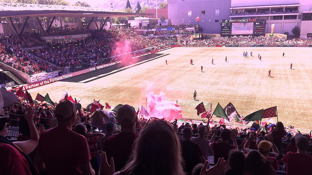 Timbers and Thorns lovers show off their artistic sides (Photos ...
