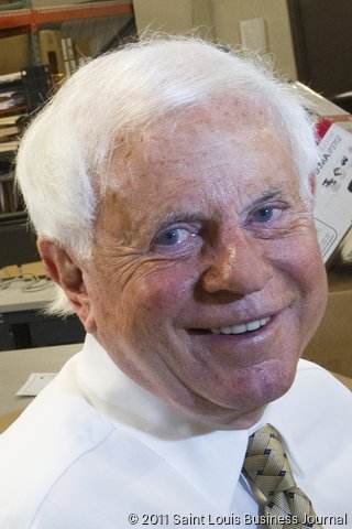 New Callaway golf ball features idea from St. Louis entrepreneur ...