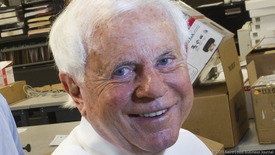 New Callaway golf ball features Ray Barrett's idea - St. Louis Business ...