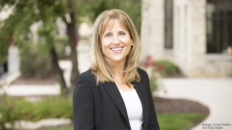 Shelly Hart: Top Corporate Counsel – Mentor/Coach - Milwaukee Business ...