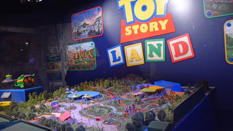 Disney (NYSE: DIS) lines up new experience upgrades as Toy Story Land ...