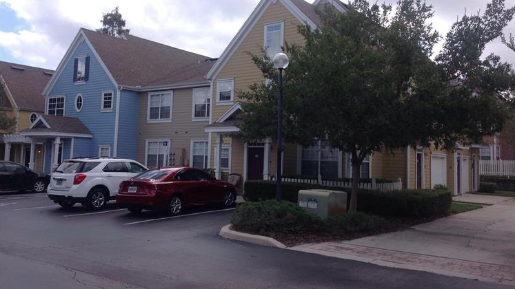 Disney-, Universal-area apartment complexes to sell for big bucks ...