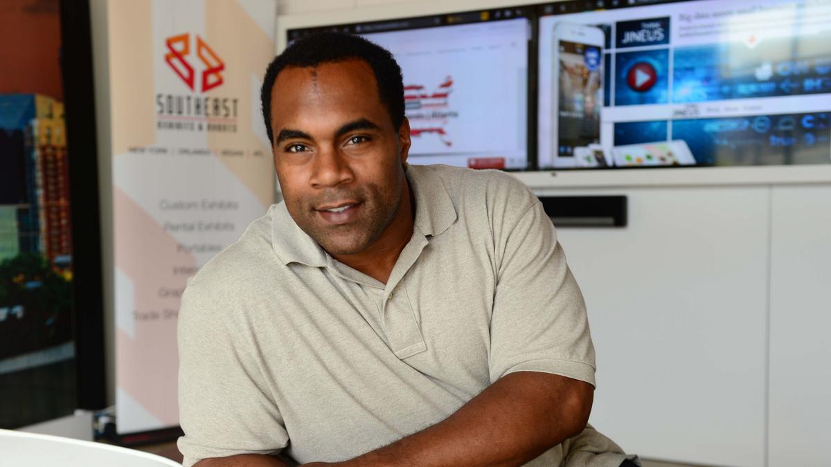 Ex-NFL star Jamal Lewis stiff-arms concussions, leaving mark on ...